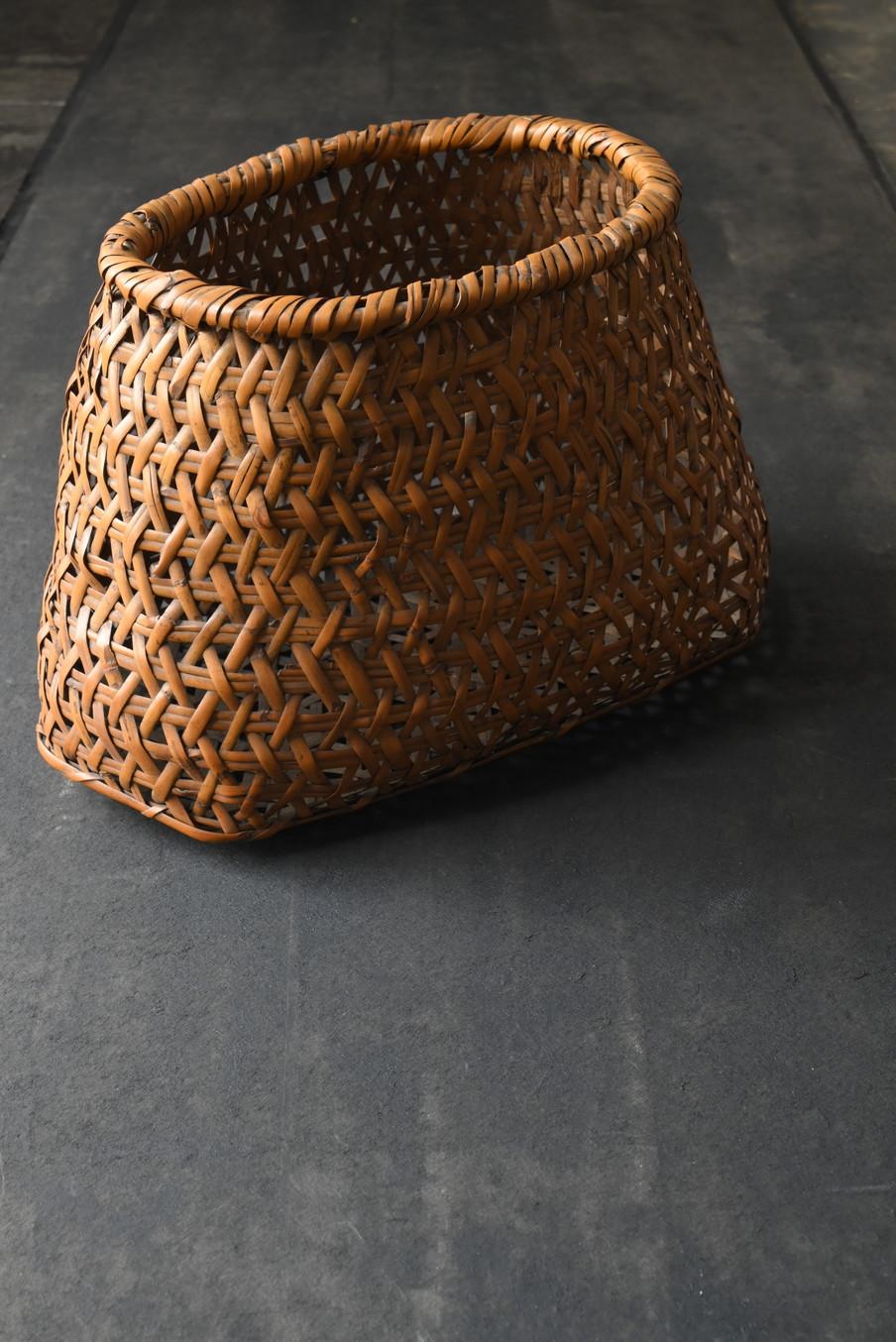 Beautiful old Japanese bamboo baskets/Flower baskets/1868-1920 For Sale ...