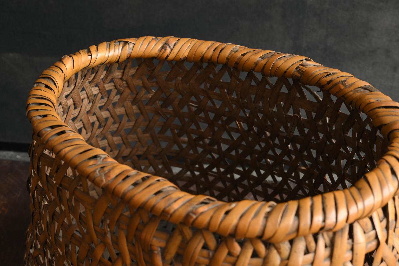 Beautiful old Japanese bamboo baskets/Flower baskets/1868-1920 For Sale ...