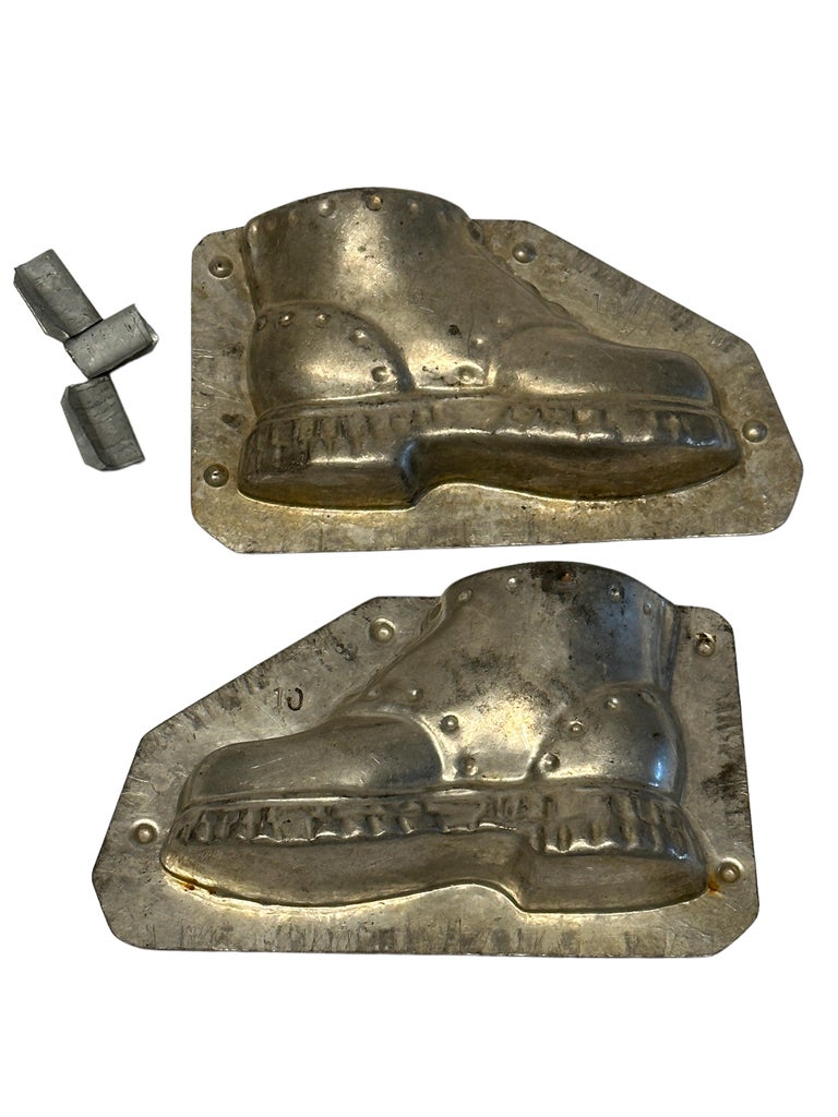 Beautiful Santa Claus Walking Boot Shoe Chocolate Mold Antique Austria ...