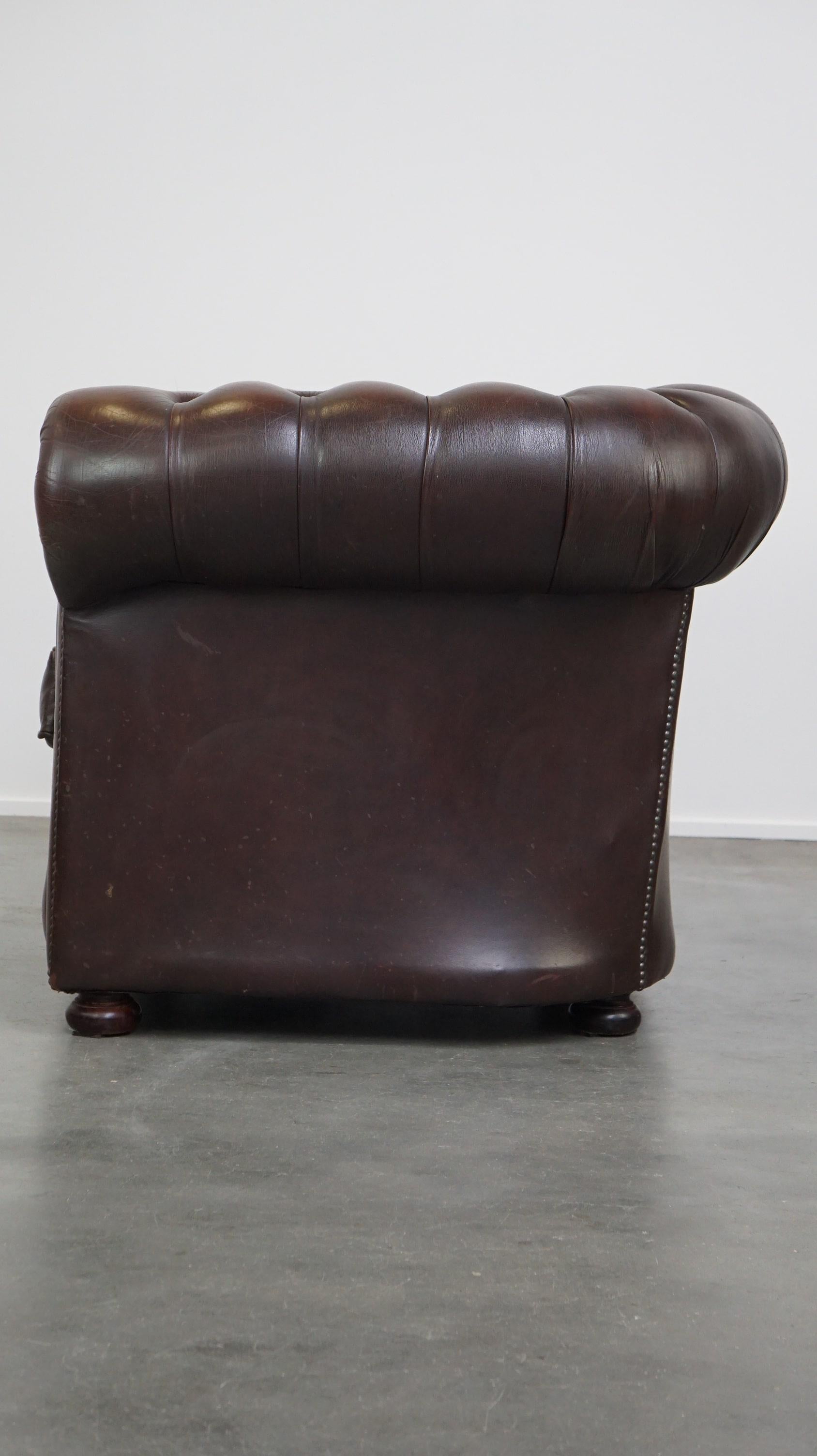 Beautiful, spacious dark brown mottled English cow leather Chesterfield ...