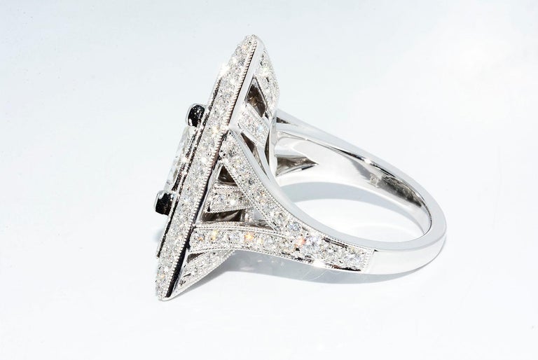 Beautiful Triangle Diamond Platinum Ring For Sale at 1stDibs