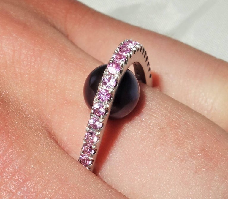 Beautiful Unique Black Pearl and Pink Sapphire Runway Ring For Sale at ...
