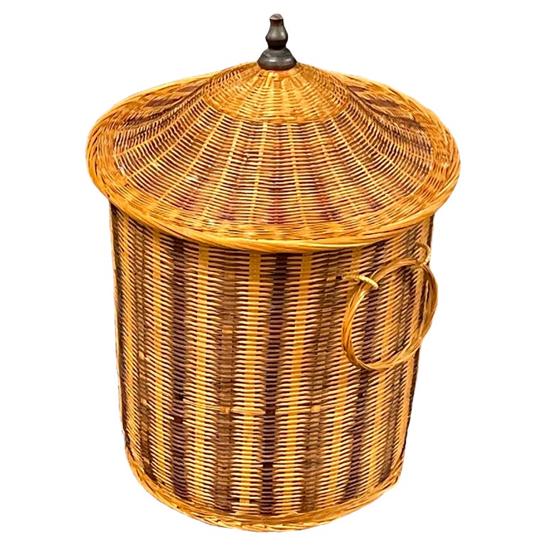 Beautiful Vintage Midcentury Wicker Small Laundry Basket Hamper, 1980s ...
