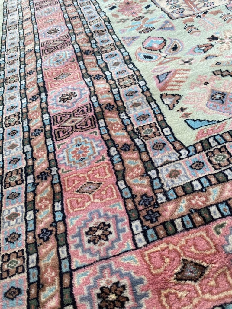 Beautiful Vintage Pakistani Rug For Sale at 1stDibs