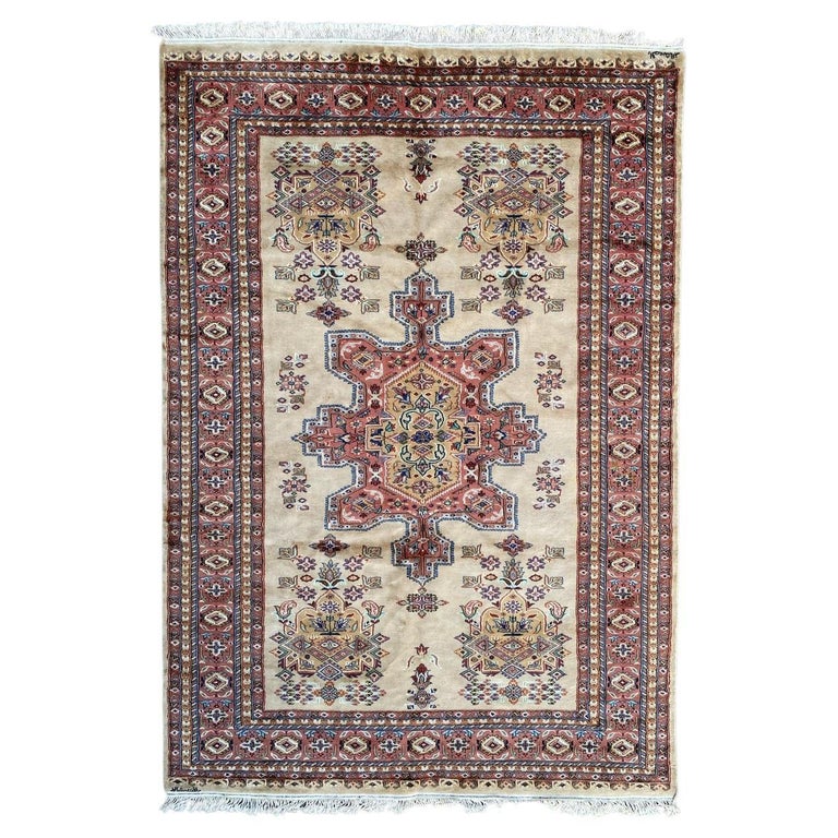 Beautiful Vintage Pakistani Rug For Sale at 1stDibs