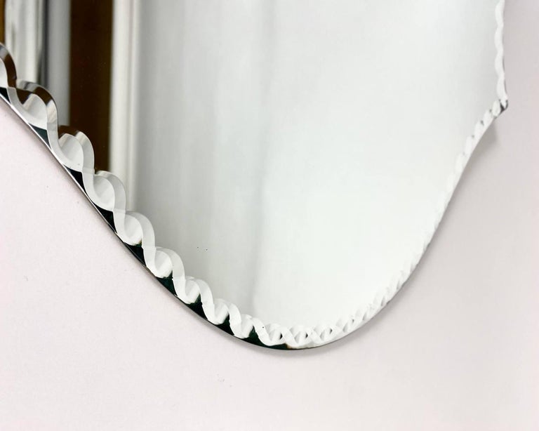 Beautiful Vintage Wall Mirror in Art Deco Style Frameless Wall Mirror ...