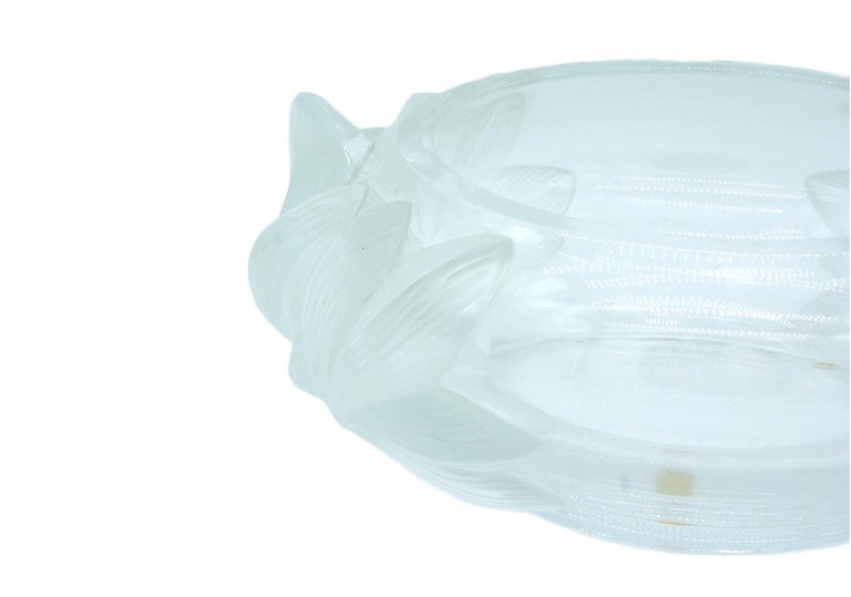 Beautifully Crafted Lalique Centerpiece For Sale at 1stDibs