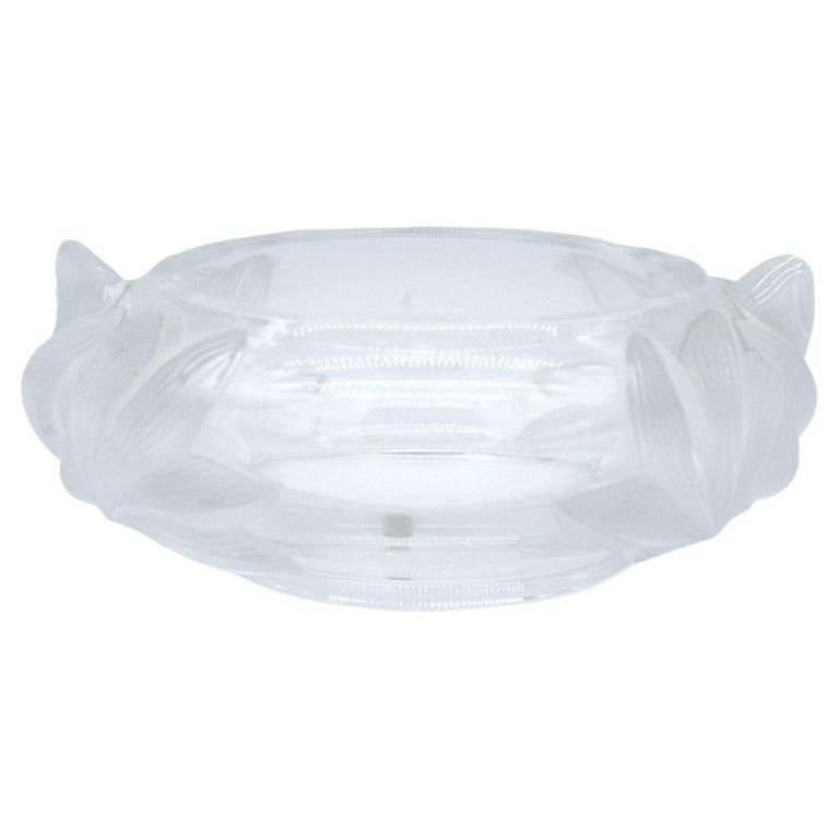 Beautifully Crafted Lalique Centerpiece For Sale at 1stDibs
