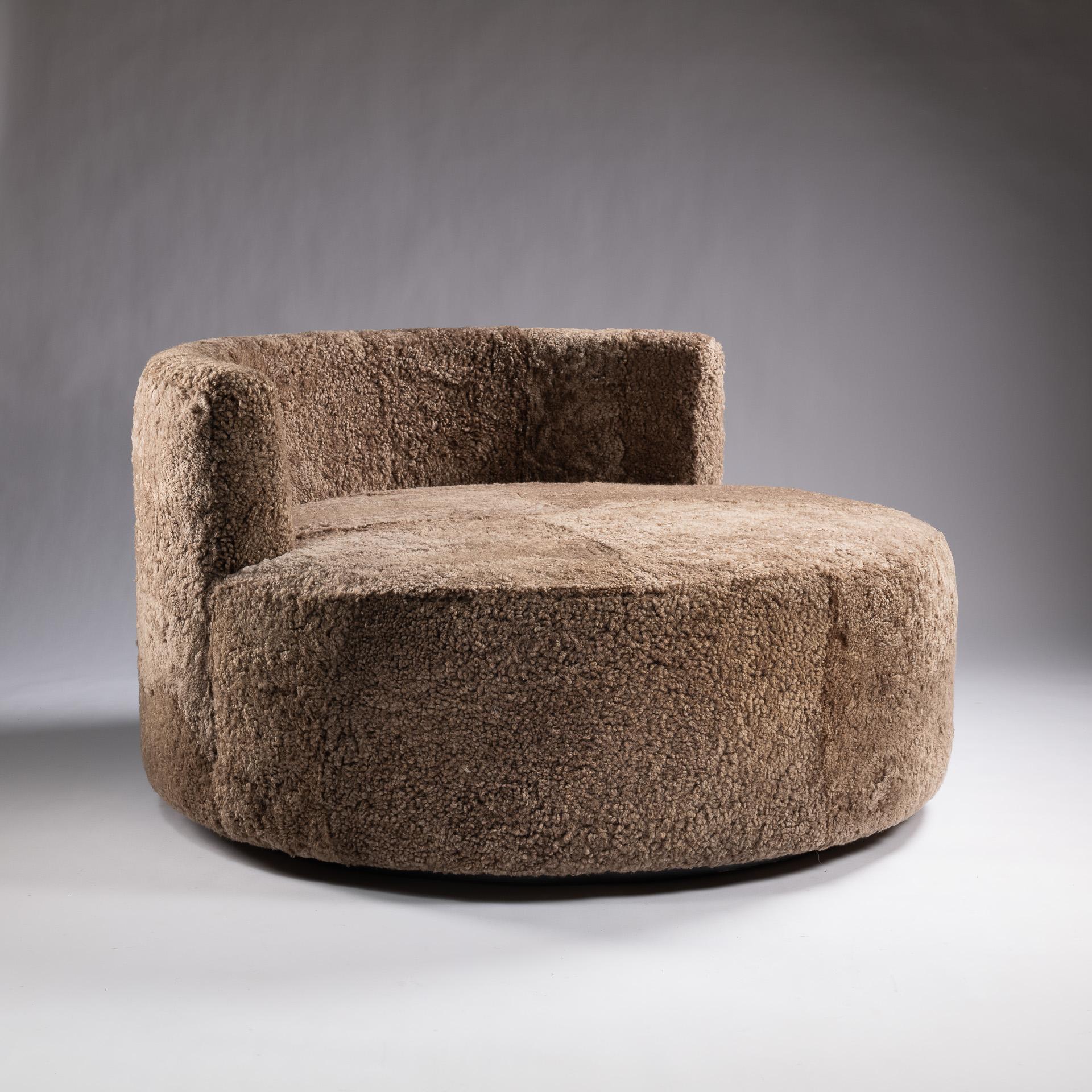 Beige Curly Shearling Round Sofa on Swivel Base, Harold For Sale at 1stDibs