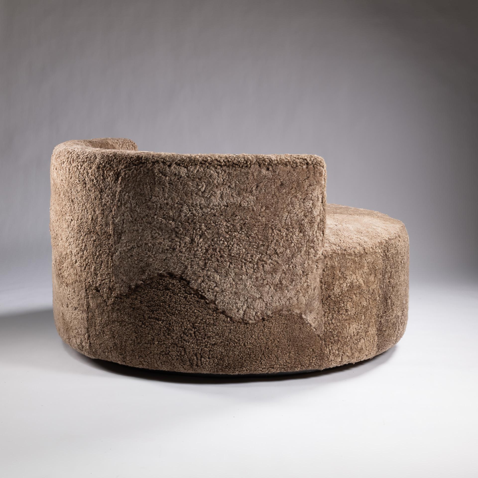 Beige Curly Shearling Round Sofa on Swivel Base, Harold For Sale at 1stDibs