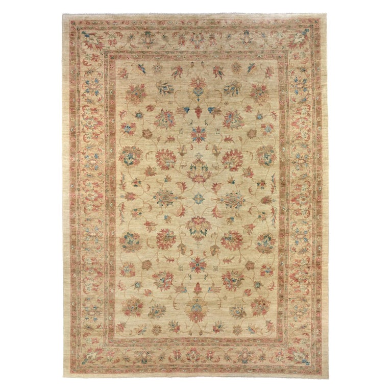 Beige Floral Traditional Style Rug For Sale at 1stDibs