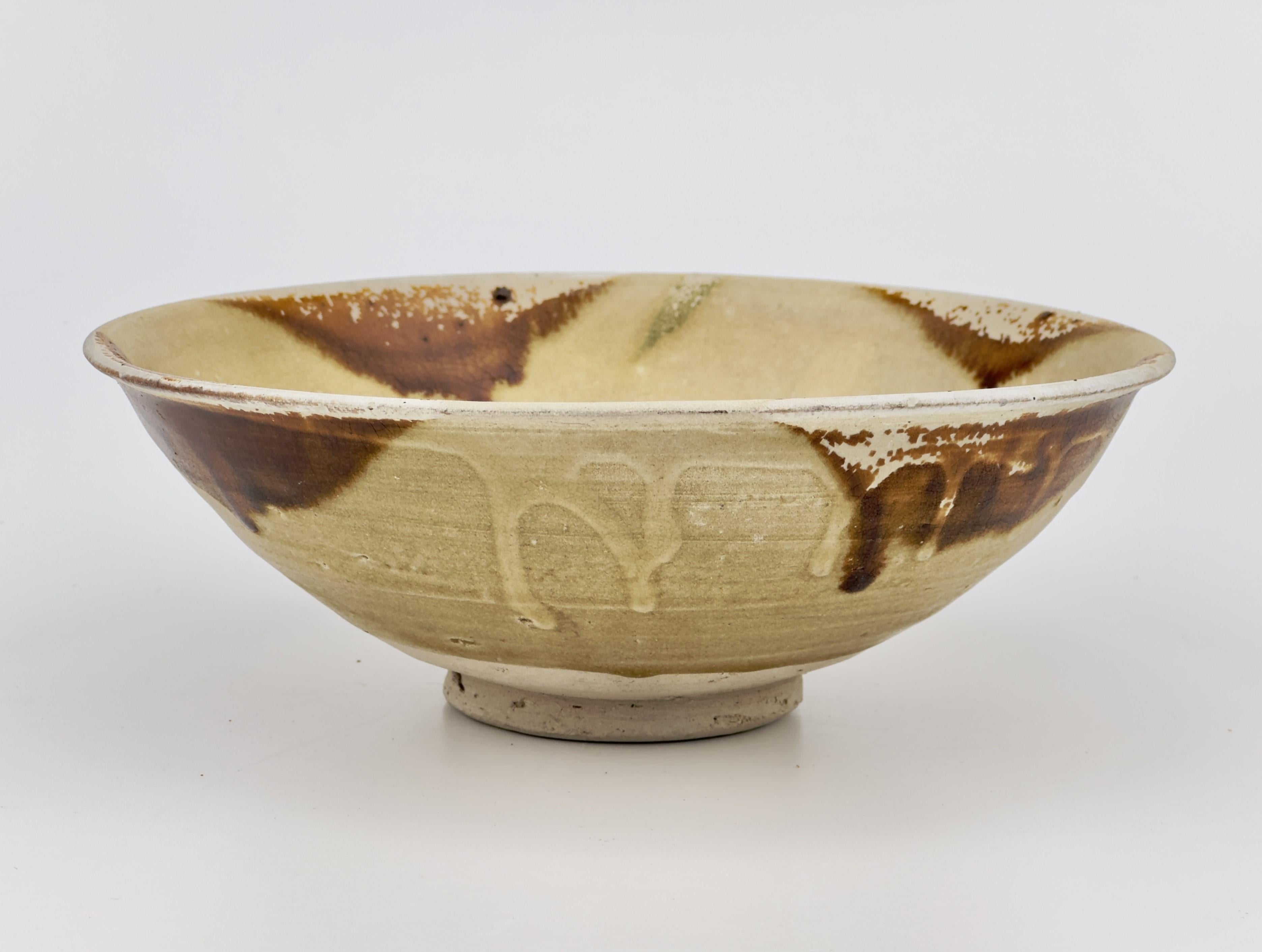Belitung ship, Large Changsha bowl with plant patterns, Tang Period For ...