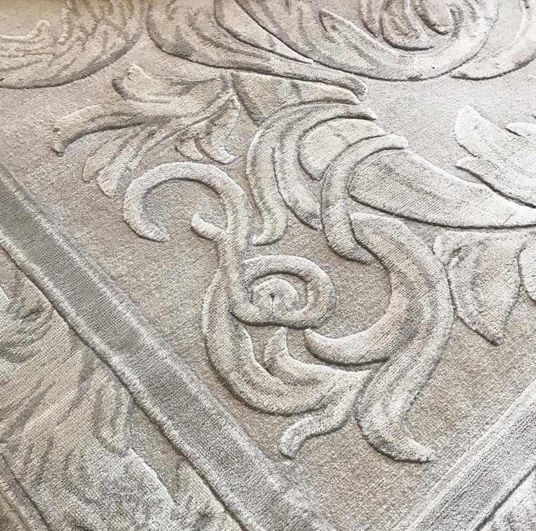 Belle Vue Antique Scroll White - Hand Knotted Wool Blend-silk Rug For ...