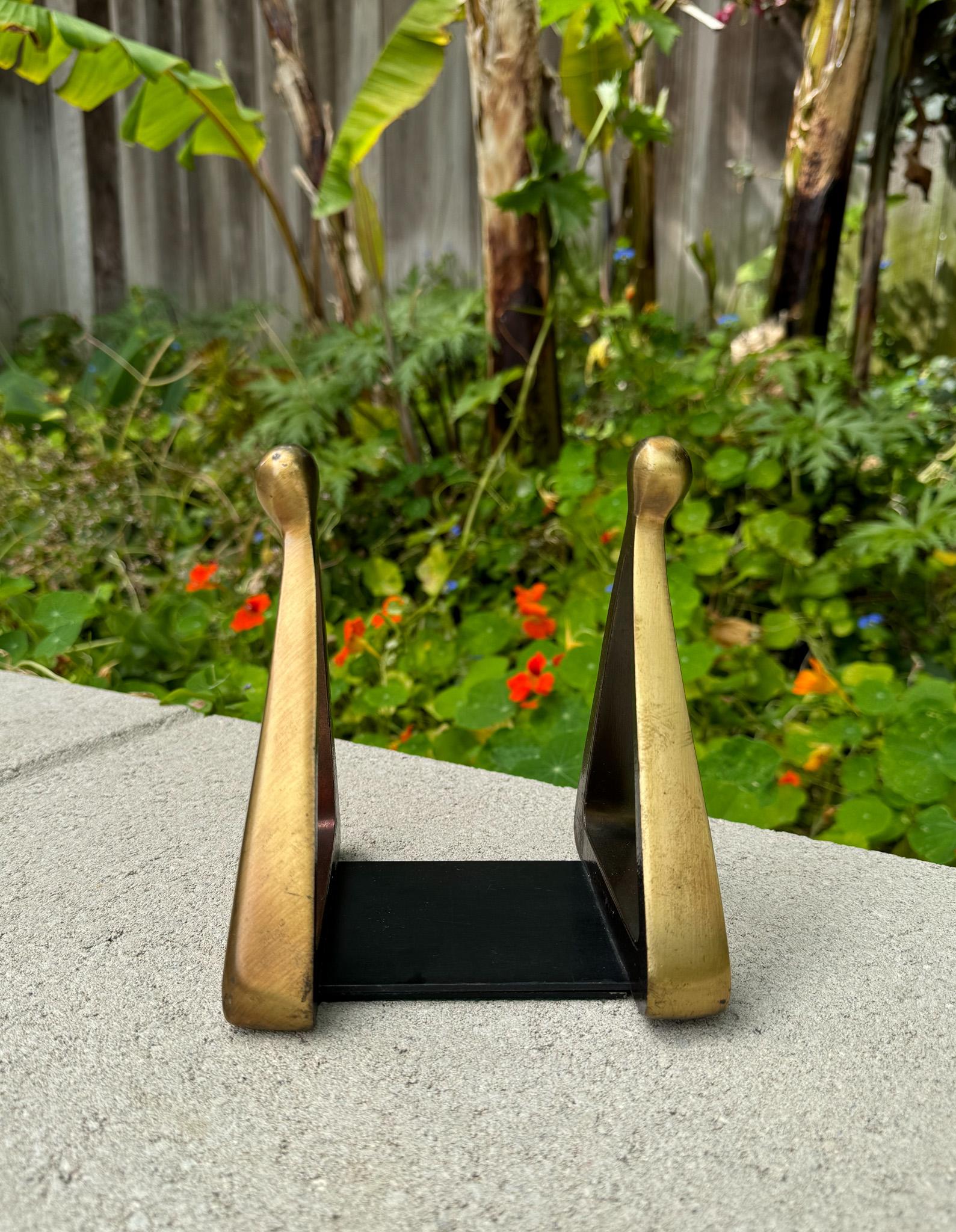 Ben Seibel Triangle Brass Bookends for Jenfred Ware, c.1960 For Sale at ...