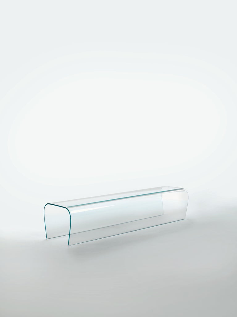 BENT Bench in Extra Clear Glass by Naoto Fukasawa from Glas Italia IN ...