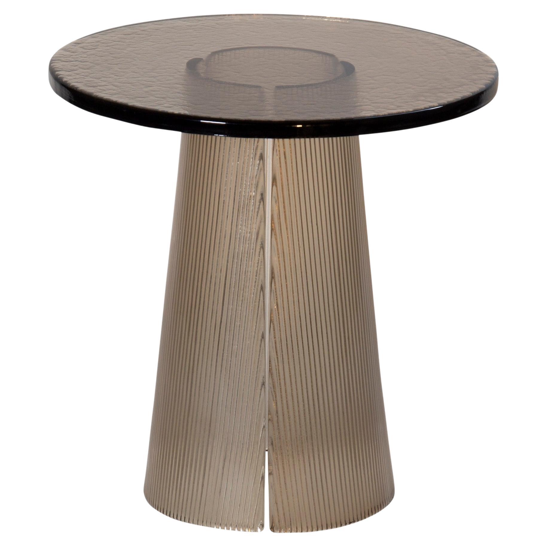 Glass Side Tables - 3,338 For Sale at 1stDibs
