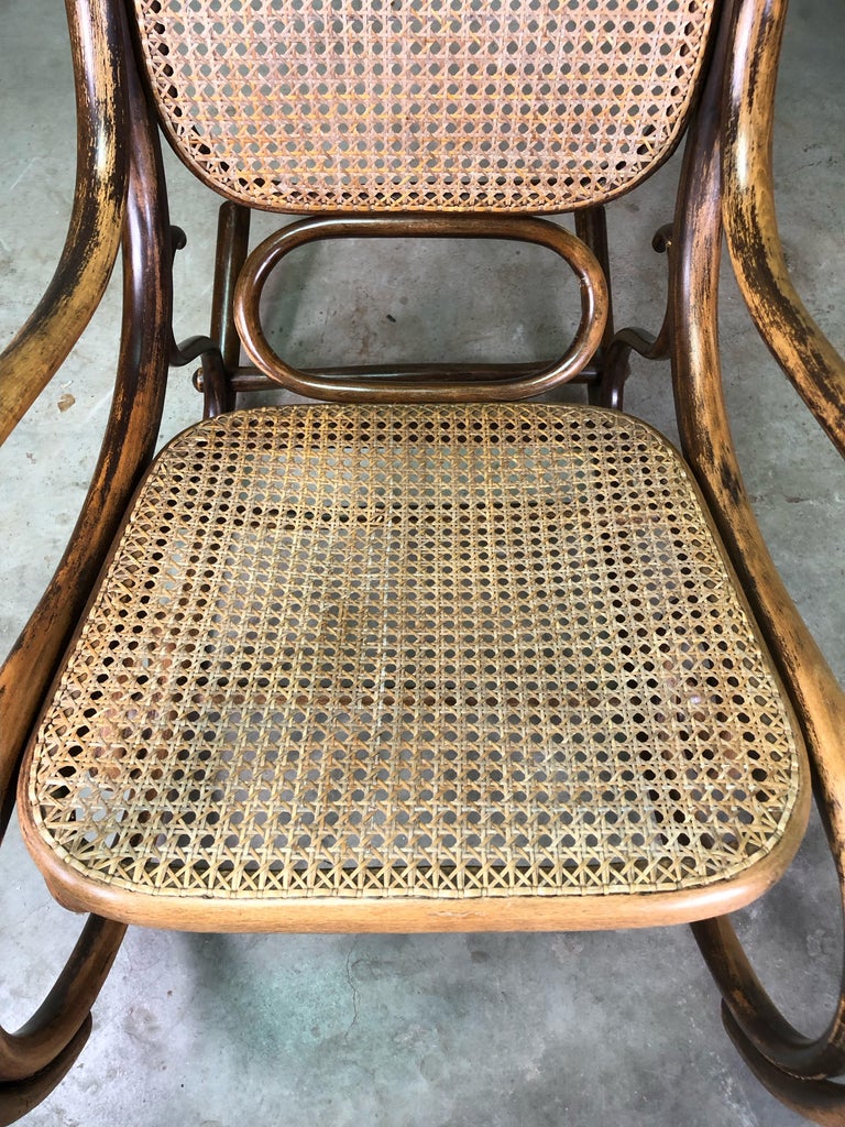 Bentwood Rocking Chair by Fischel, Niemes in Böhmen, Austria, 1910 For ...