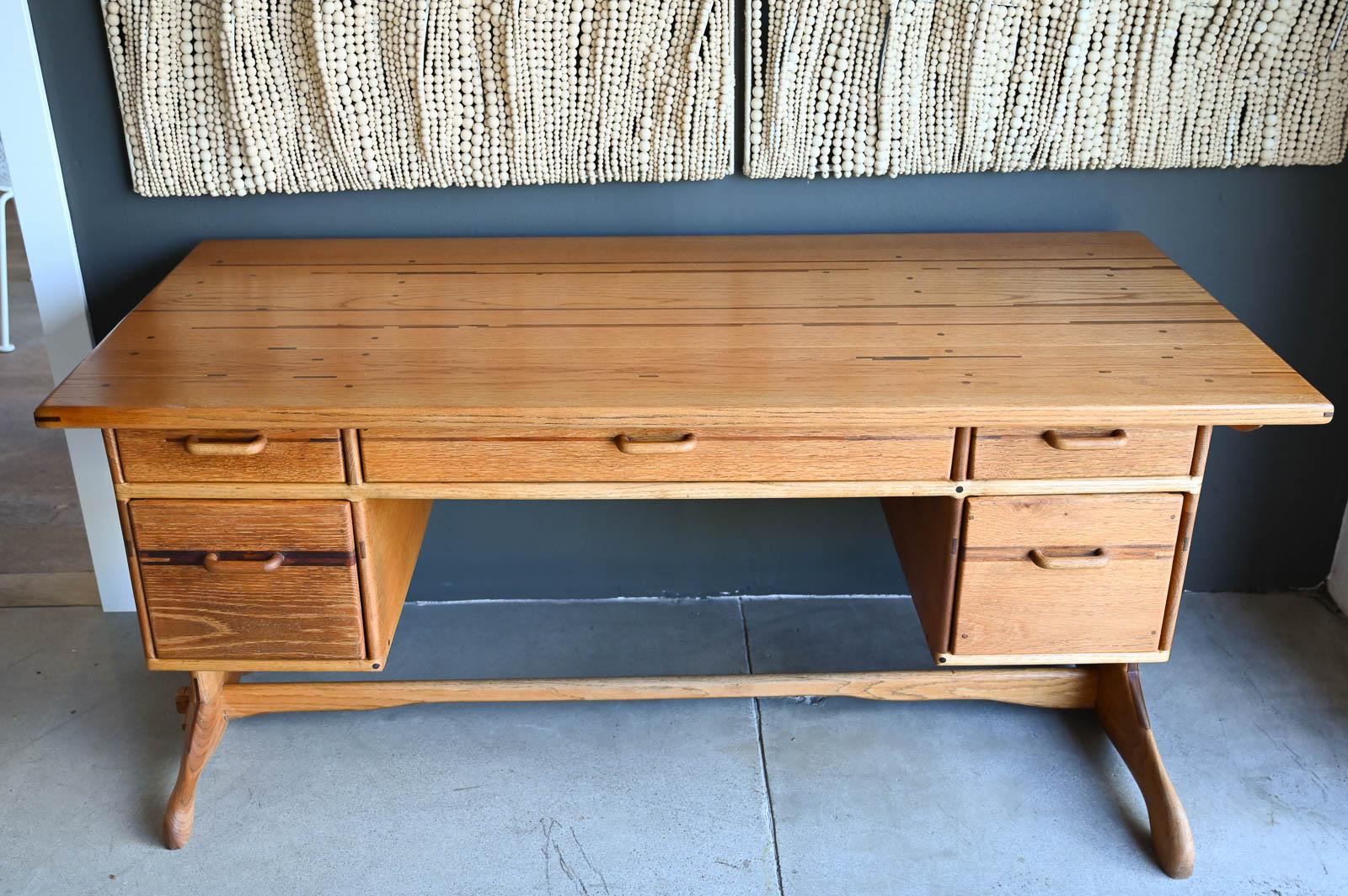 Escritorio a medida de Robert Squire Bierbaum, 1995 en venta en 1stDibs