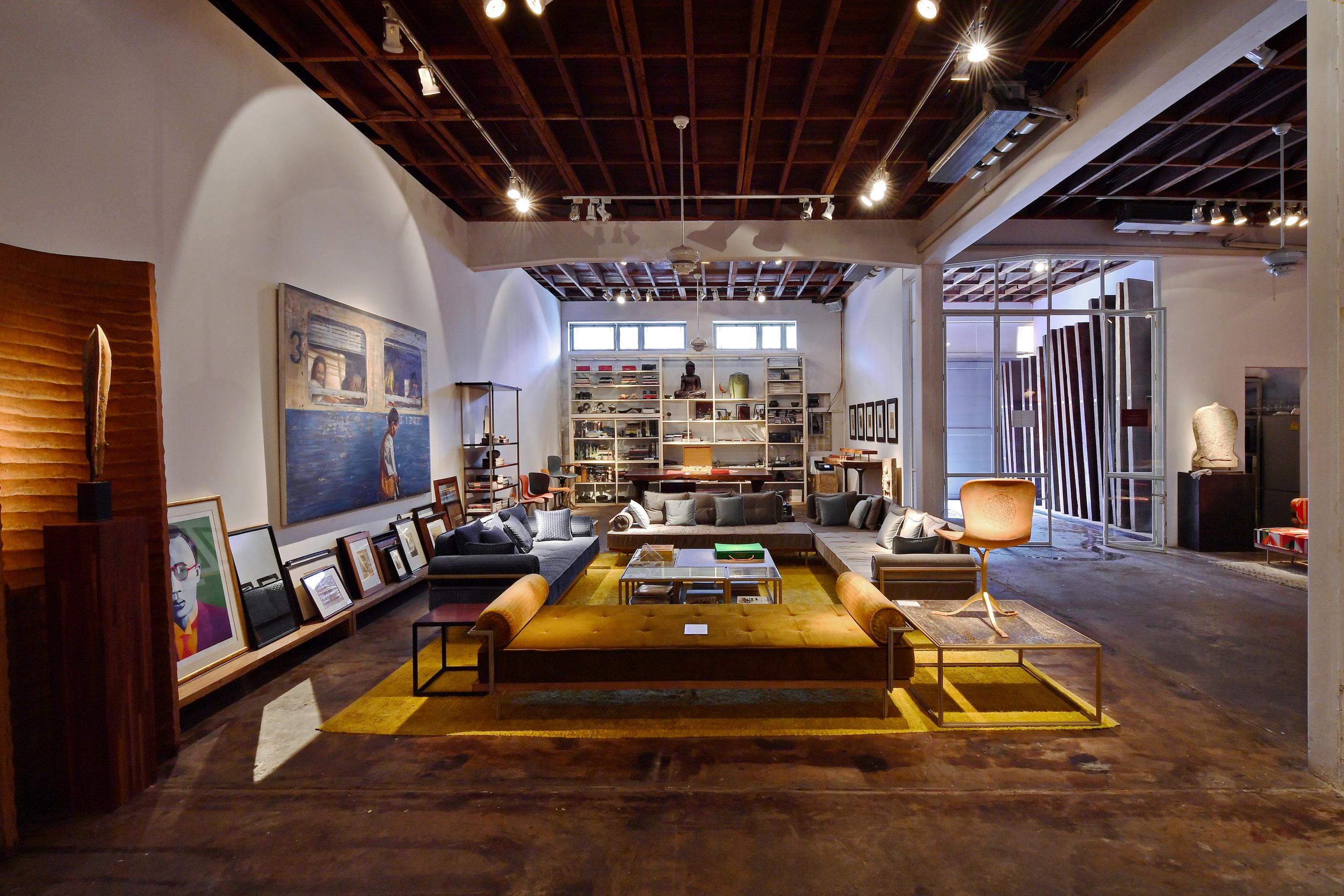 Bespoke, Round Table, Reclaimed Wood, Sand Cast Brass Base, by P ...