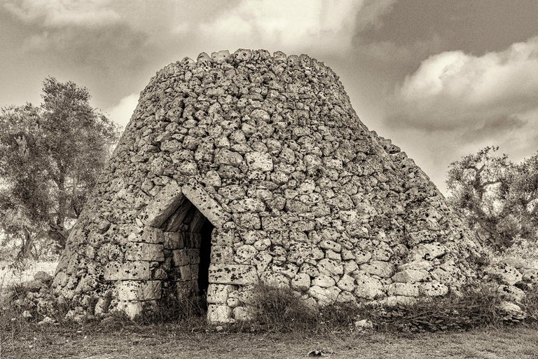 Beth Moon – Apulischer Trullo im Angebot bei 1stDibs