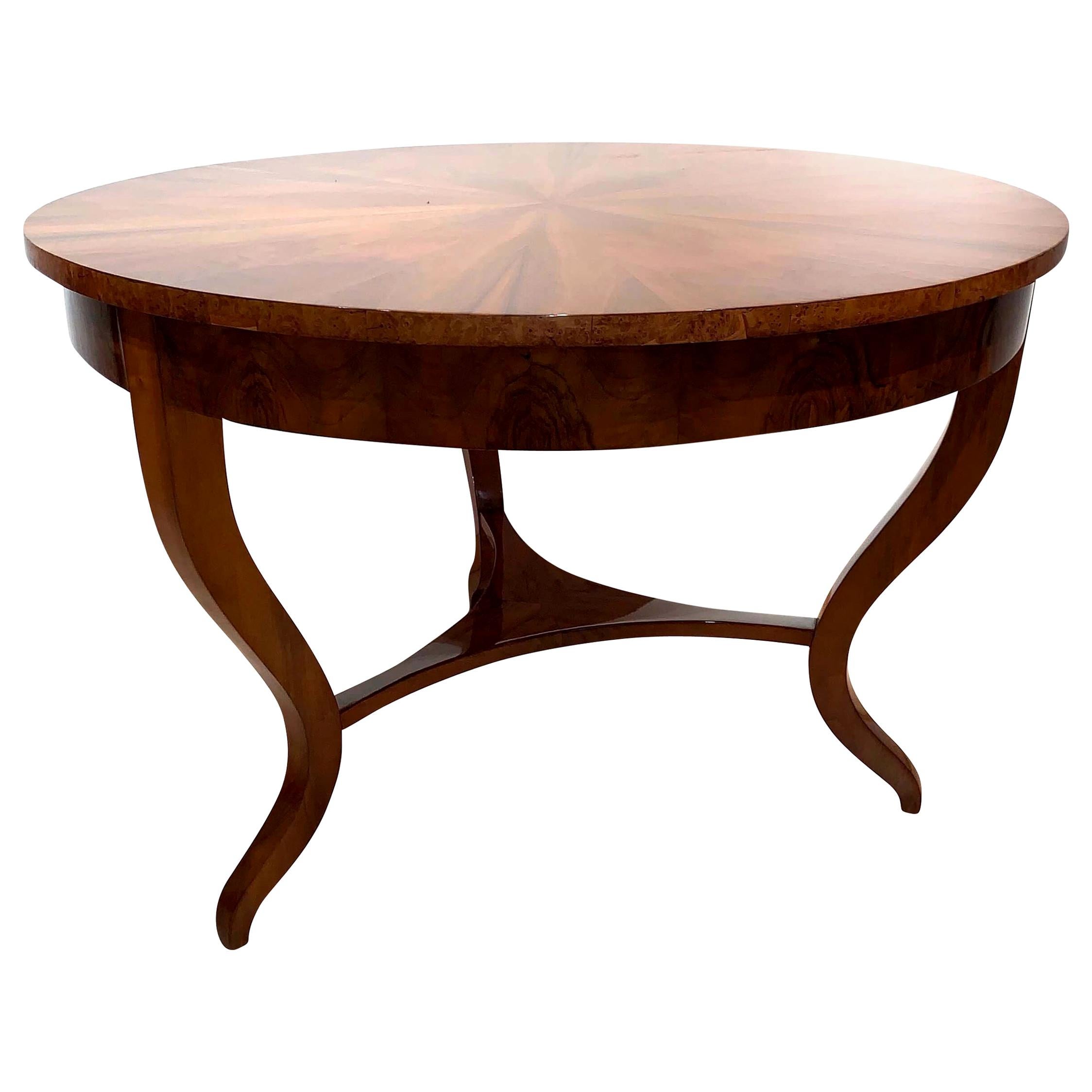 Biedermeier Dining Table, Walnut and Roots Veneer, South Germany, circa ...