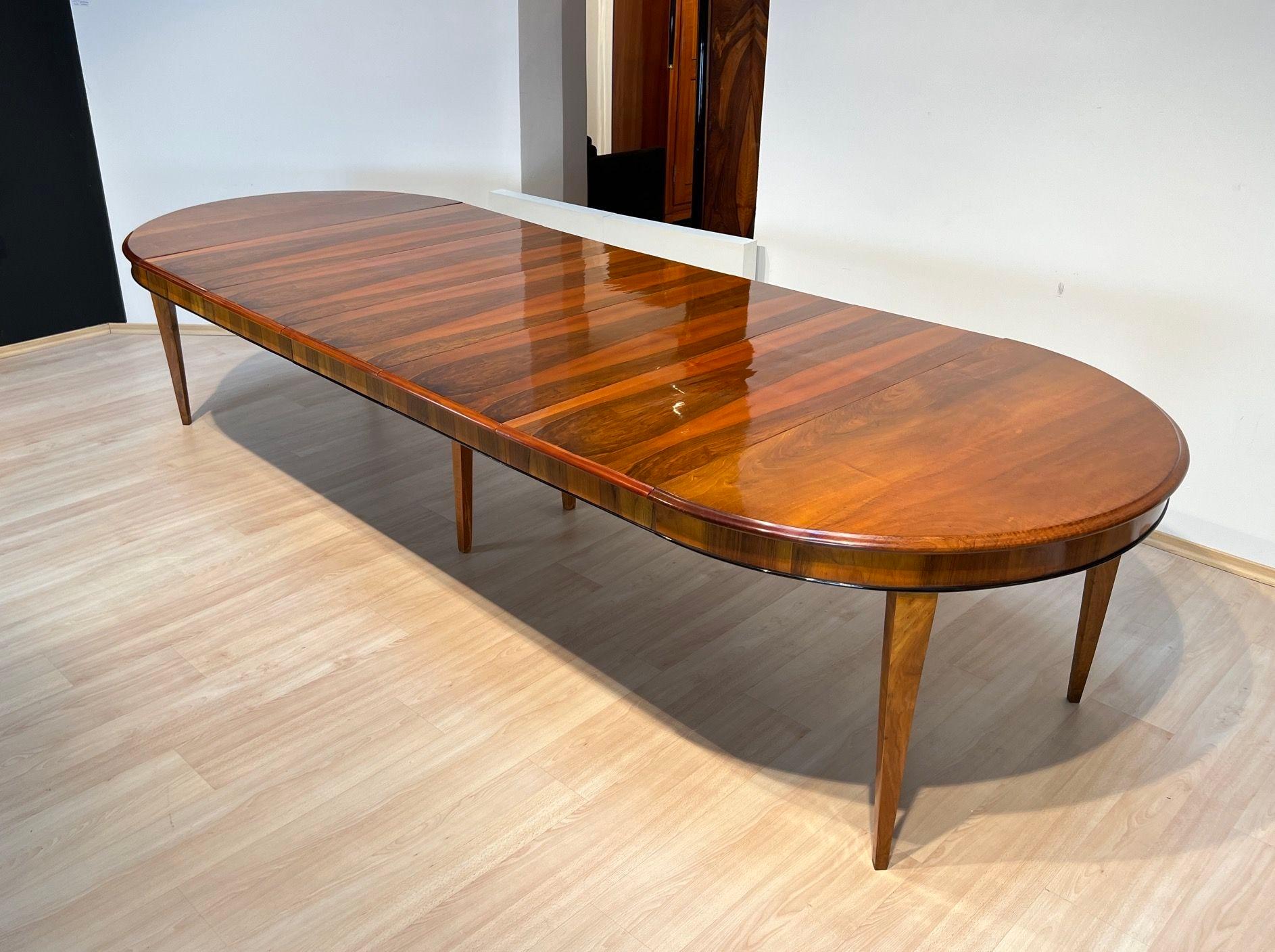Biedermeier Expandable Dining Table, Walnut Wood, Southwest Germany ...