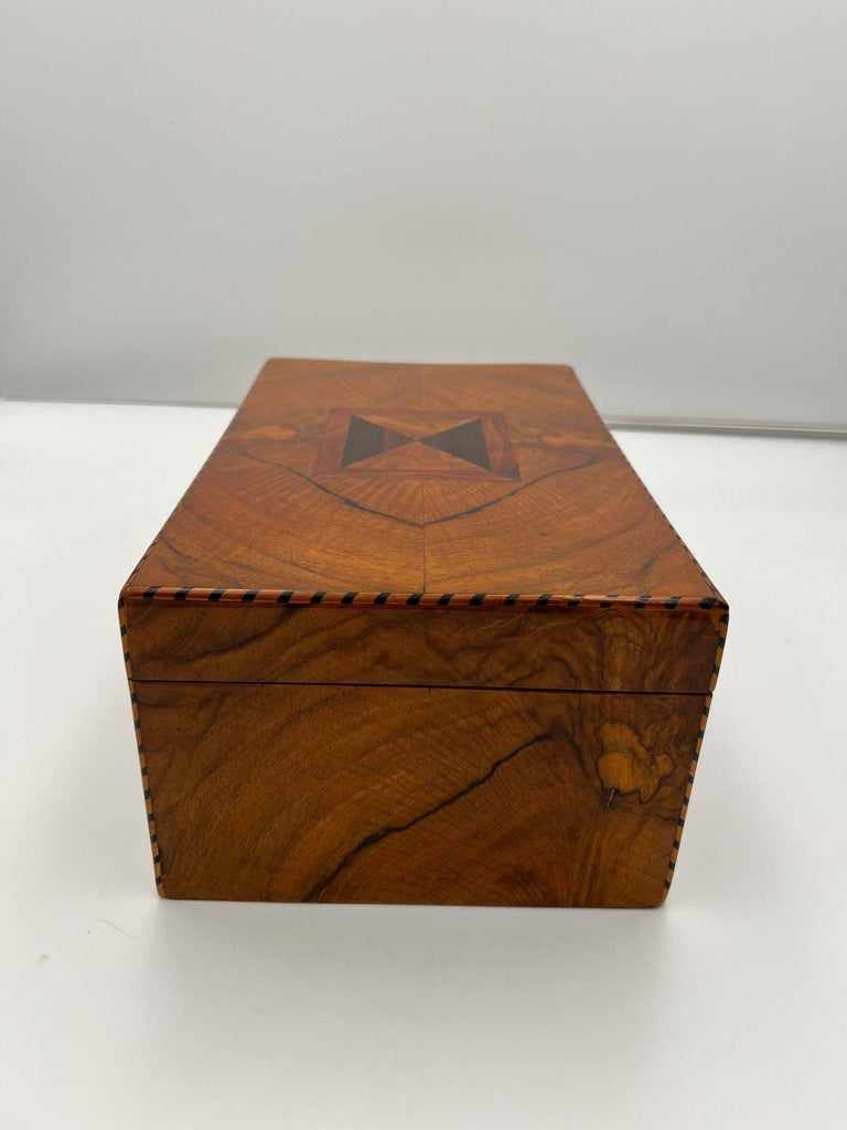 Biedermeier Jewelry Box, Walnut Veneer, Inlays, South Germany circa ...