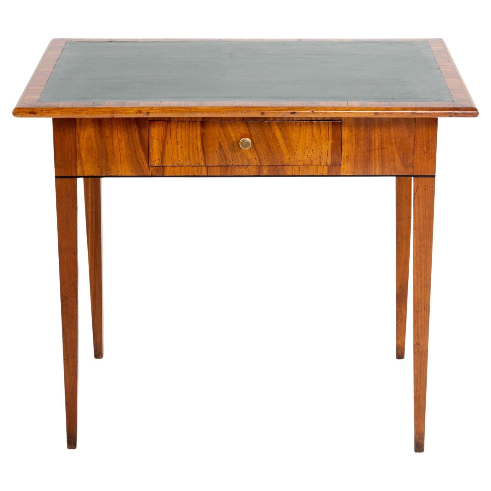 19th Century Biedermeier Style Mahogany Table For Sale at 1stDibs