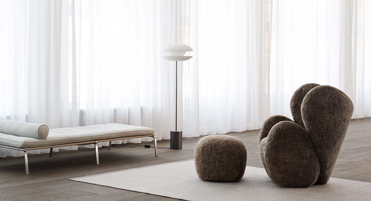 Big Big Chair Fully Upholstered Lounge Chair in Sheepskin For Sale at ...