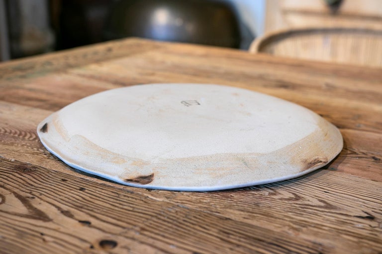 Big Round Plate in hand painted Ceramic with Bird For Sale at 1stDibs