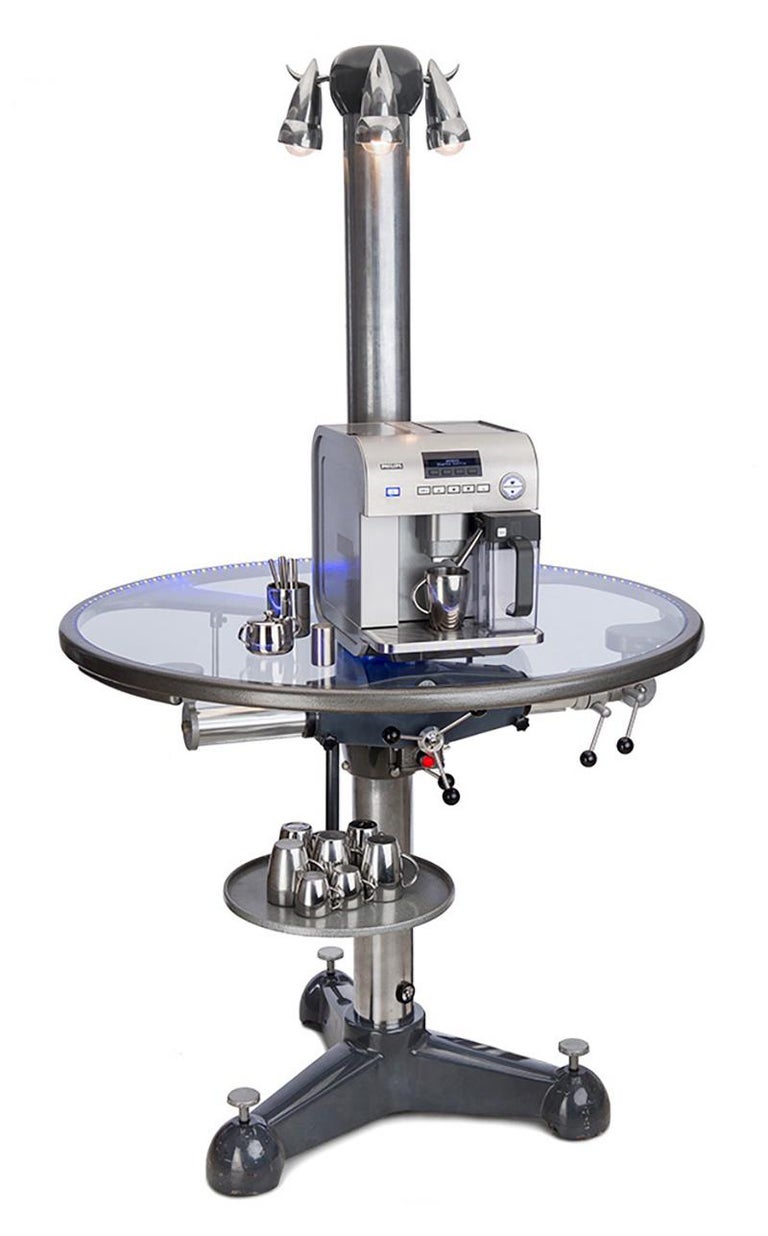 Big Round Work and Presentation Table For Sale at 1stDibs