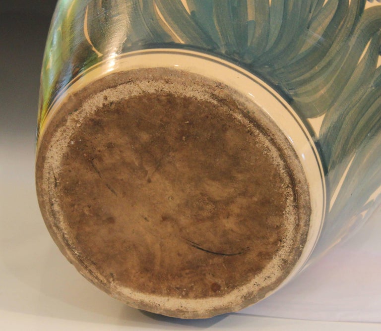 Big RRP Co Robinson Ransbottom Roseville Garden Urn Pottery Porch Floor ...