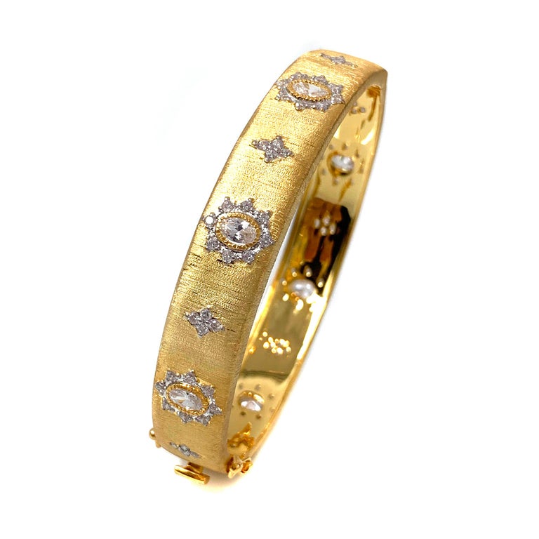 Bijoux Num Hand-engraved Star Pattern Vermeil Thin Bangle Bracelet at ...
