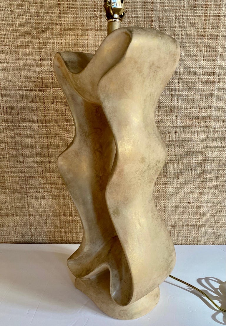 Biomorphic Post-Modern Freeform Ribbon Motif Plaster Table Lamp by Jaru ...