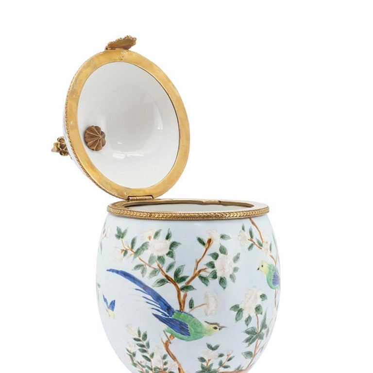 Birdy Box in Porcelain For Sale at 1stDibs