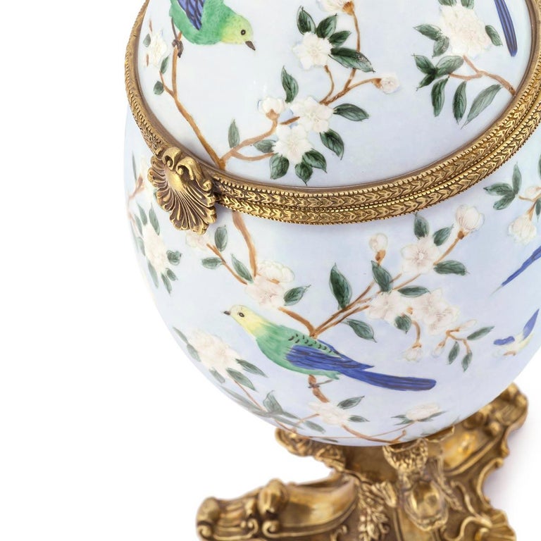 Birdy Box in Porcelain For Sale at 1stDibs