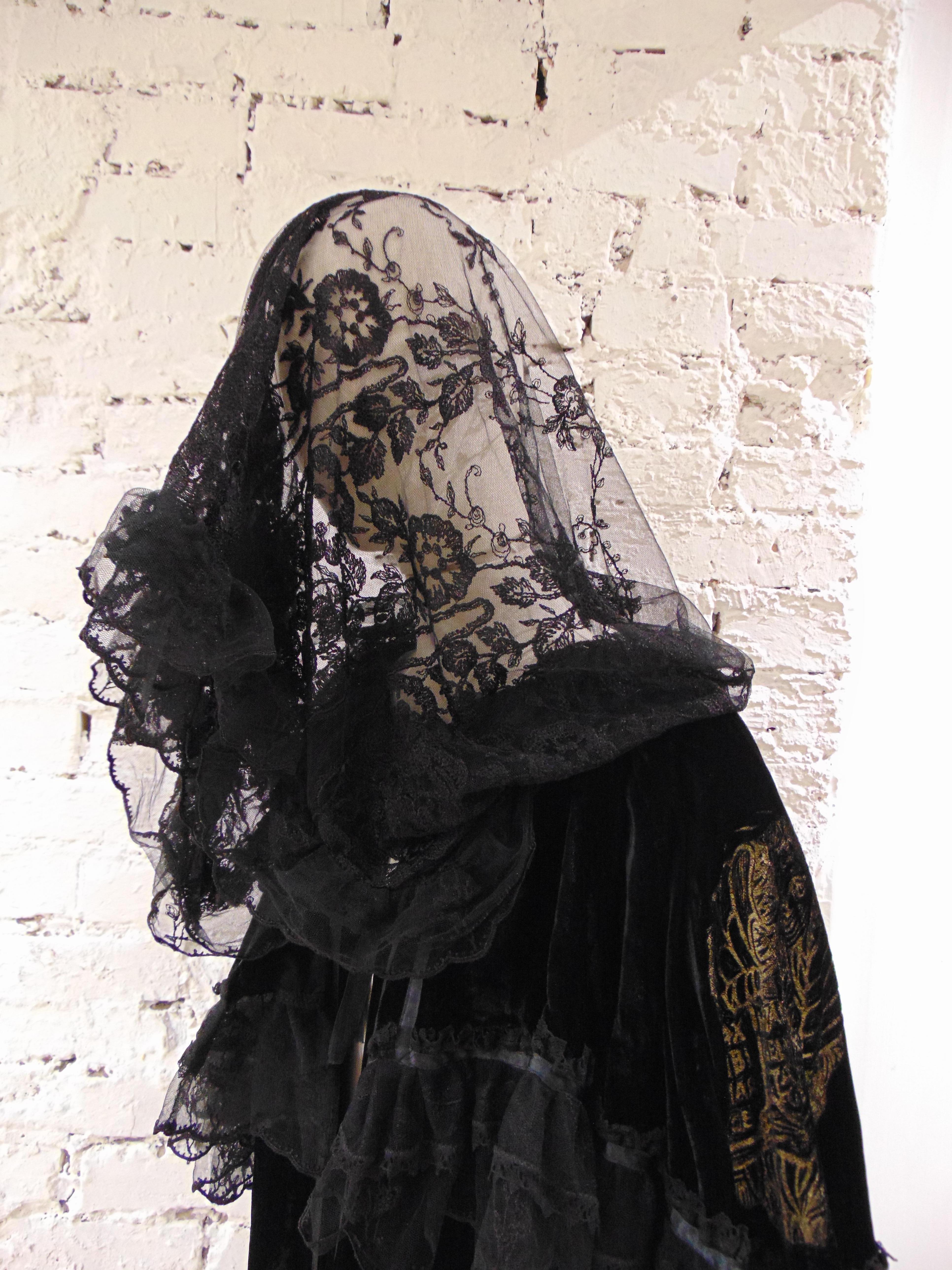 Black and Gold Venice Domino Cape at 1stDibs | domino cloak, cape ...