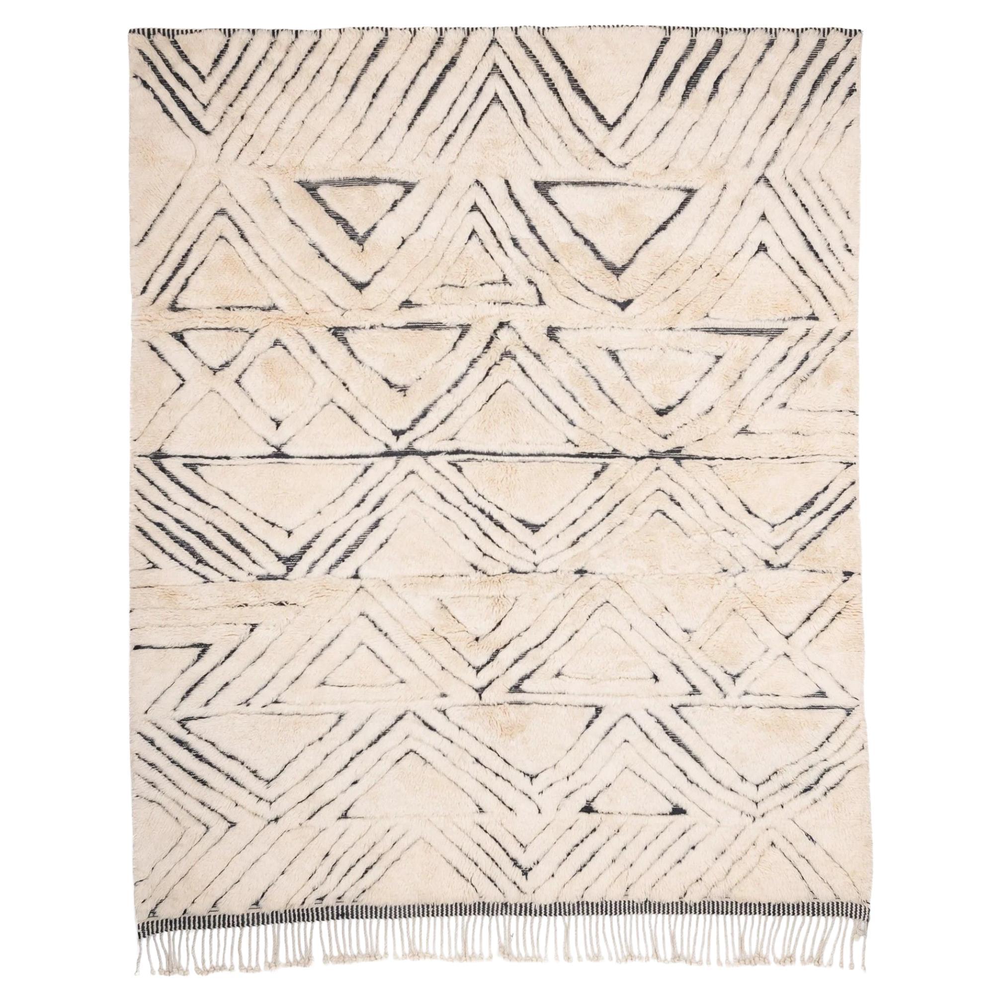 Black and White Moroccan Rug 8x10 FT, Handwoven Textured Tribal Design ...