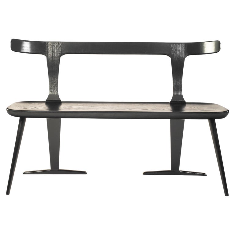 Banc en bois massif de frêne noir En vente sur 1stDibs