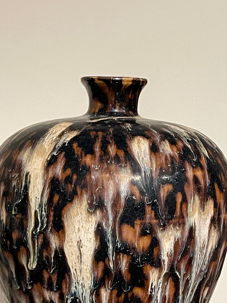 Black, Brown and Cream Tortoise Glaze Hour Glass Shape Vase, China ...