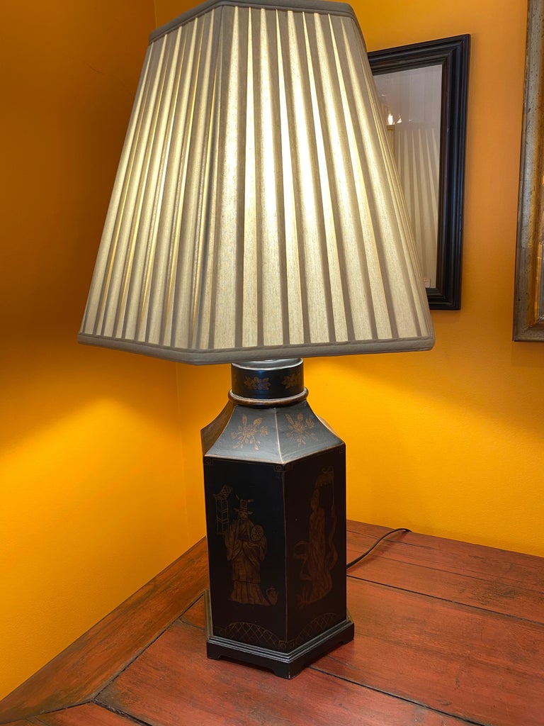 Black chinroserie octagonal shaped base lamps For Sale at 1stDibs