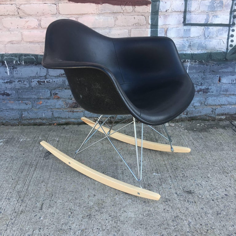 Black Herman Miller Eames Fiberglass Rocking Chair For Sale at 1stDibs ...