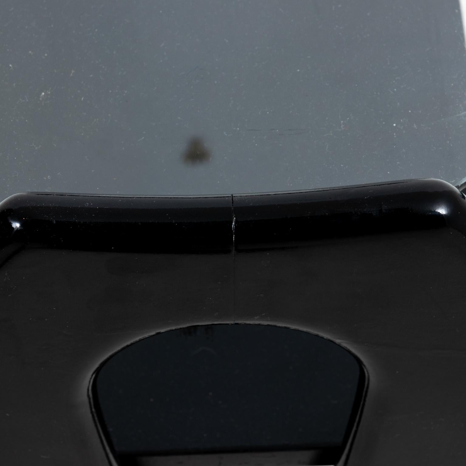 Black Lacquer Glass Top Stand For Sale at 1stDibs