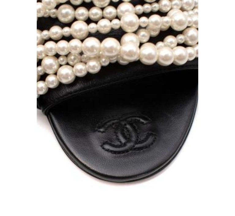 Black Leather Faux-Pearl Embellished Sliders For Sale at 1stDibs