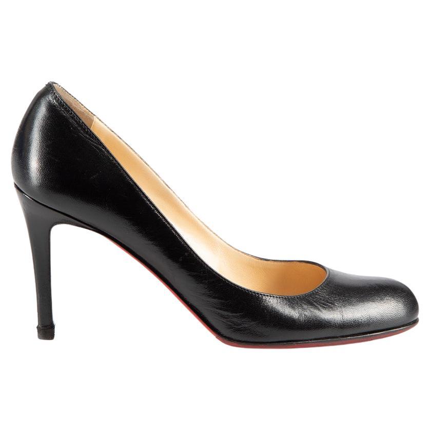 Black Leather Round Toe Pumps Size IT 36.5 For Sale at 1stDibs