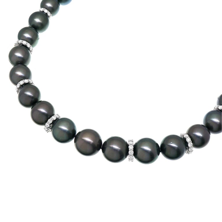 Black Pearl and Diamond Necklace For Sale at 1stDibs