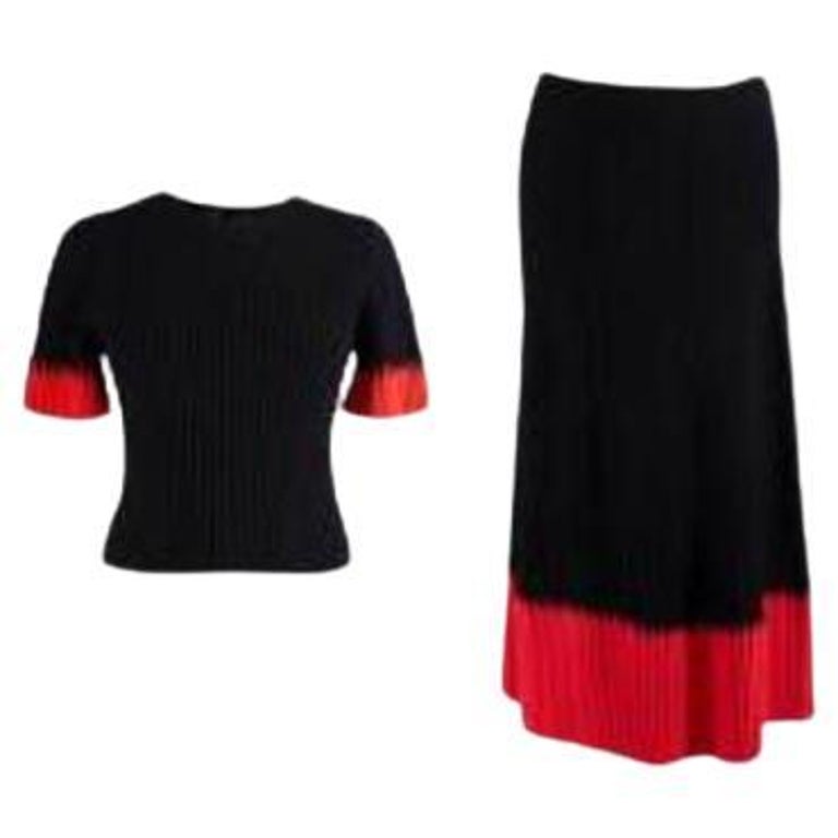 Black and Red Stretch Knit Cropped Top and Midi Skirt For Sale at 1stDibs