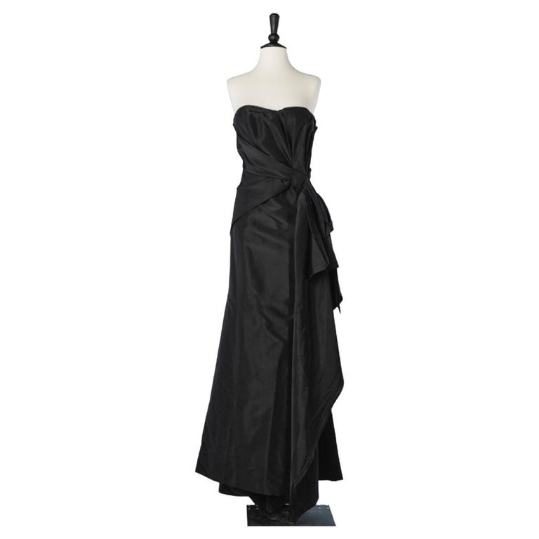 Black silk side drape evening gown Carolina Herrera New-York For Sale ...