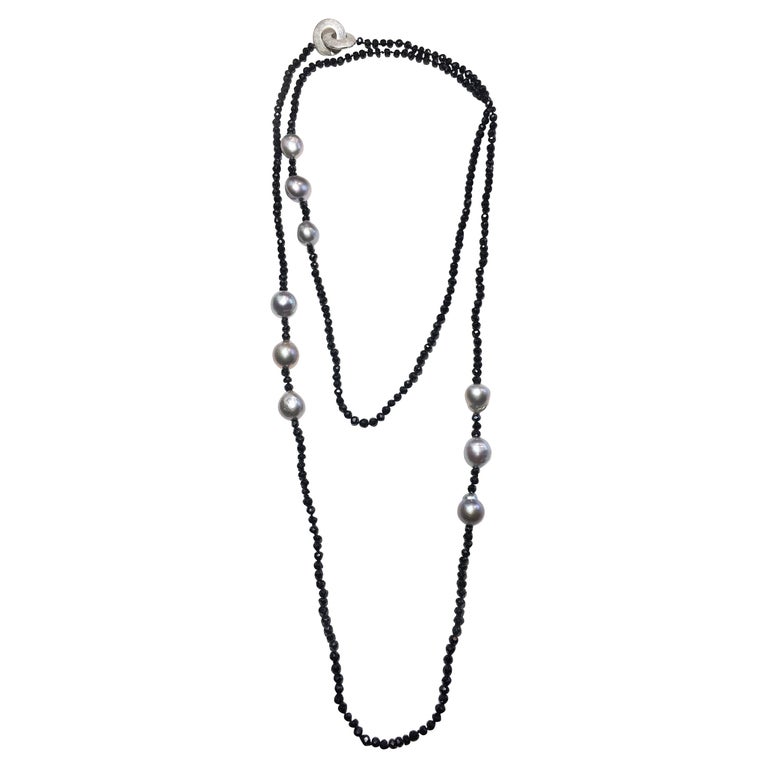 Black Spinel and Grey Baroque Pearl Necklace For Sale at 1stDibs