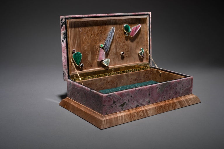 Mineral and Gemstone decorated box with Lambskin Inner Lining For Sale ...